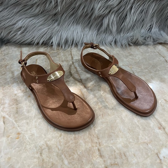 MICHAEL Michael Kors | Shoes | Michael Michael Kors Womens Logo Plate ...